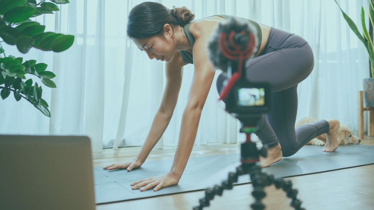 What RYT 200, E-RYT 200, RYT 500, and E-RYT 500 Really Mean for Yoga Teachers - jogayogatraining.com